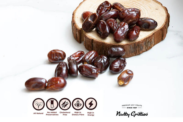 Omani Dates (Pack of 15x35g each) - 525g – Nutty Gritties
